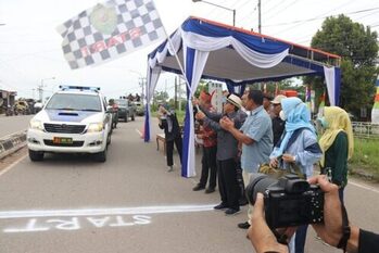 Pawai Pembangunan Berlangsung Meriah, Ardiansyah : Referensi Capaian ... Pawai Pembangunan Berlangsung Meriah, Ardiansyah : Referensi Capaian ...